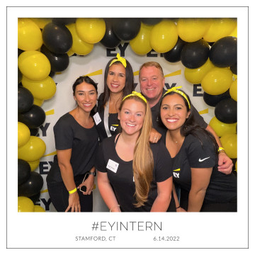 EY Intern | Photo Booth Picture Company